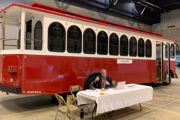 Saint Louis Trolley - Explore St. Louis