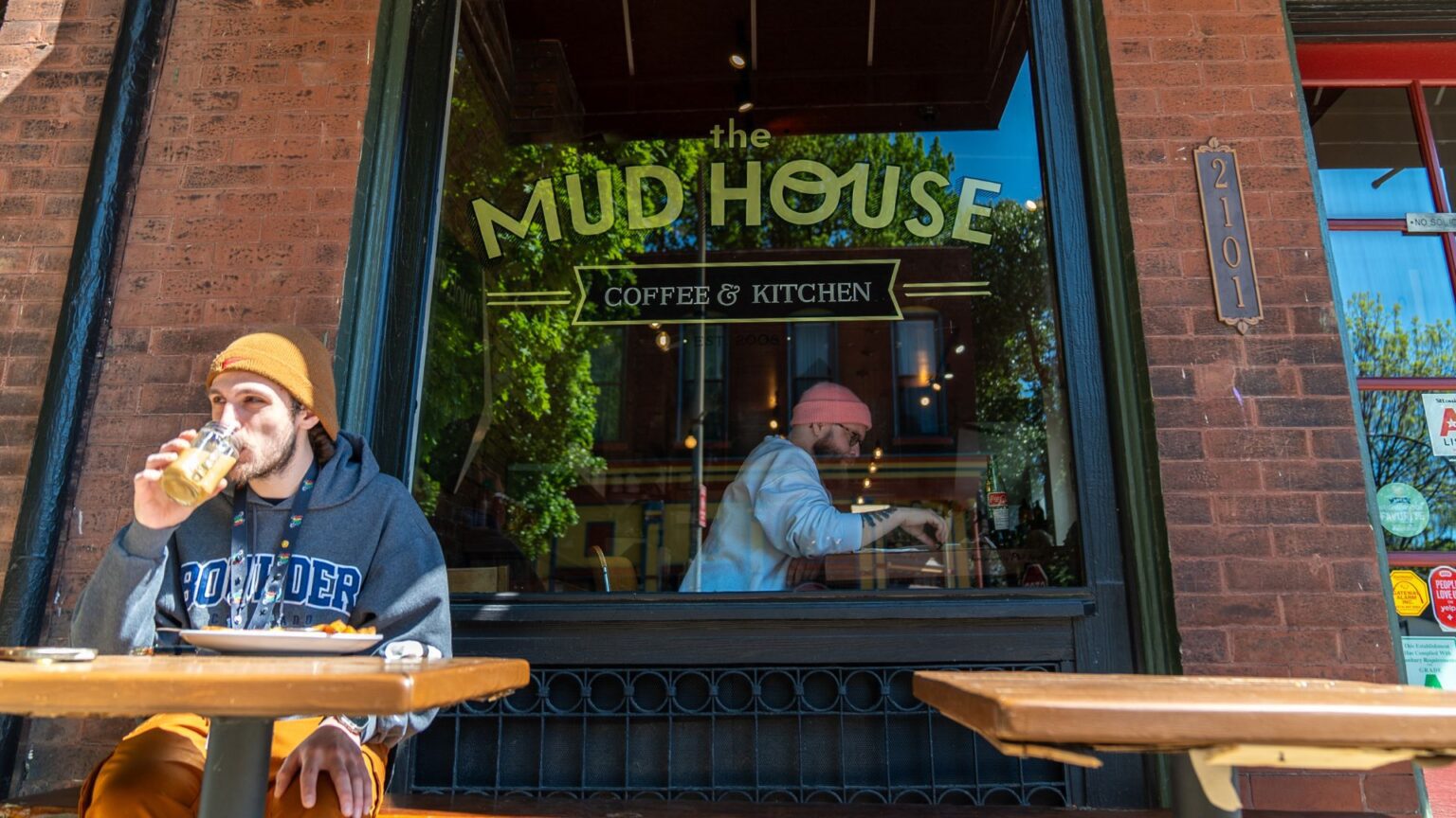St Louis Coffee Shops: The Best Places to Warm Up This Winter